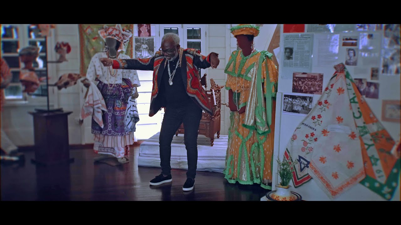 Iwan Esseboom - Prodo Fu Koto - YouTube