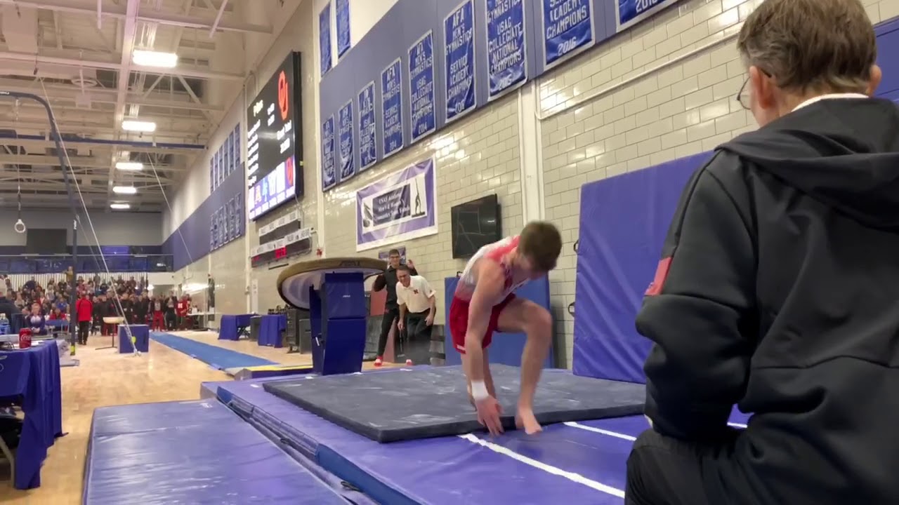 Charlie Giles Vault RMO 2020 - YouTube