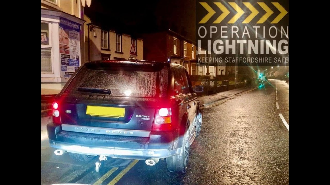 VIDEO: Staffordshire driver drove through red light then told police he ...