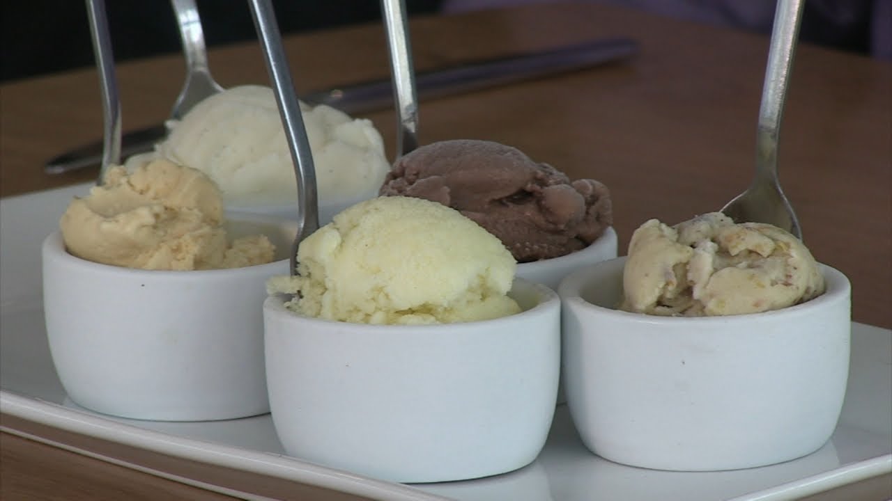 Extra Course: Homemade gelato at Wooden Paddle in Lemont - YouTube