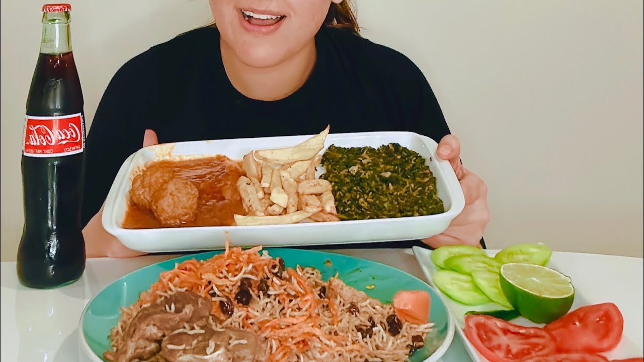 Afghani Traditional Food(Qabli Pulao,Meatballs,spinach curry) - YouTube