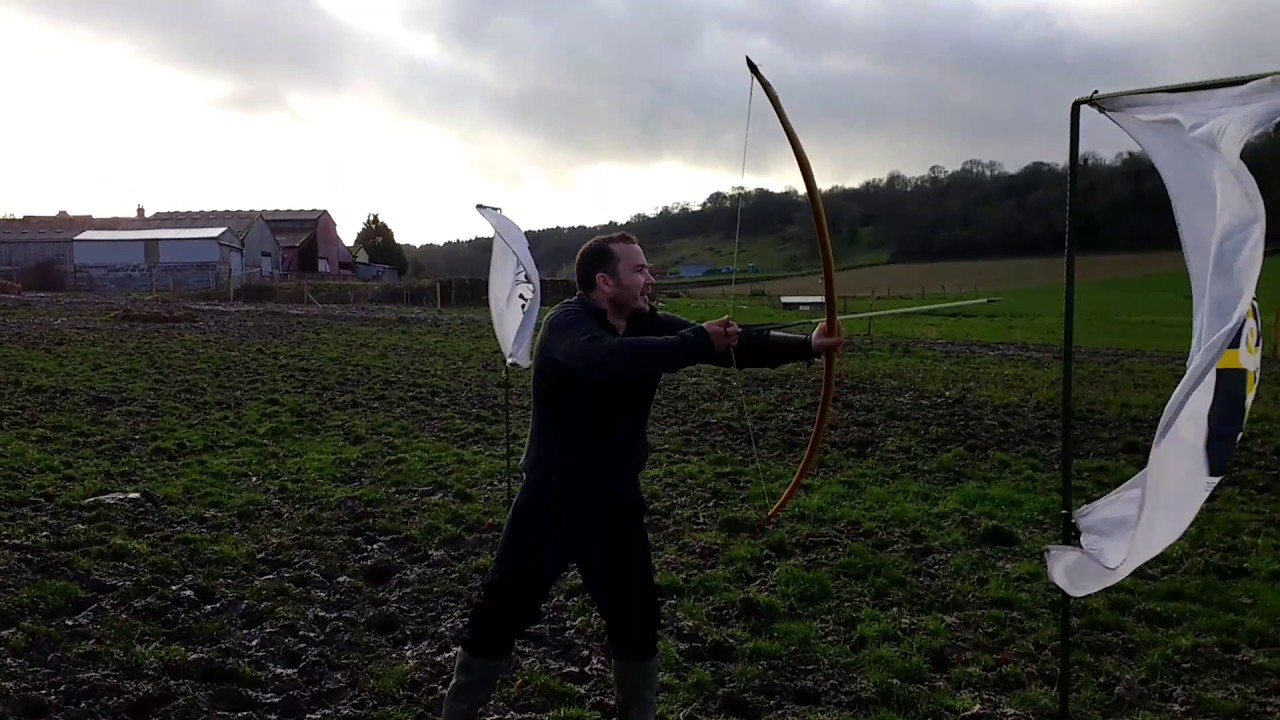 Joe Gibbs with a 150lb English Yew warbow - YouTube