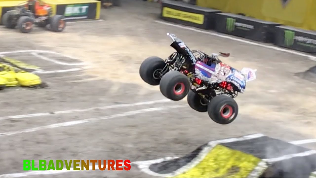 Best of Monster Jam Full Shows 2019 ft. Grave Digger, Scooby Doo, Max D ...