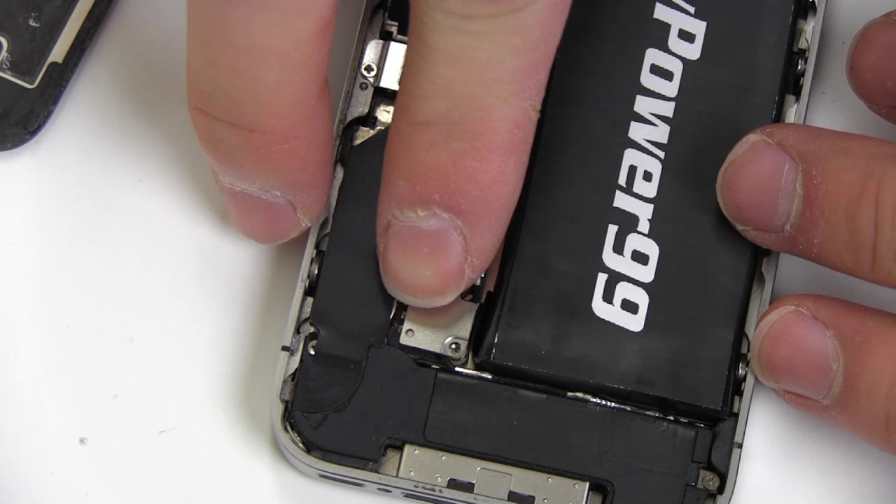How to Replace Your Apple iPhone 4S Battery - YouTube