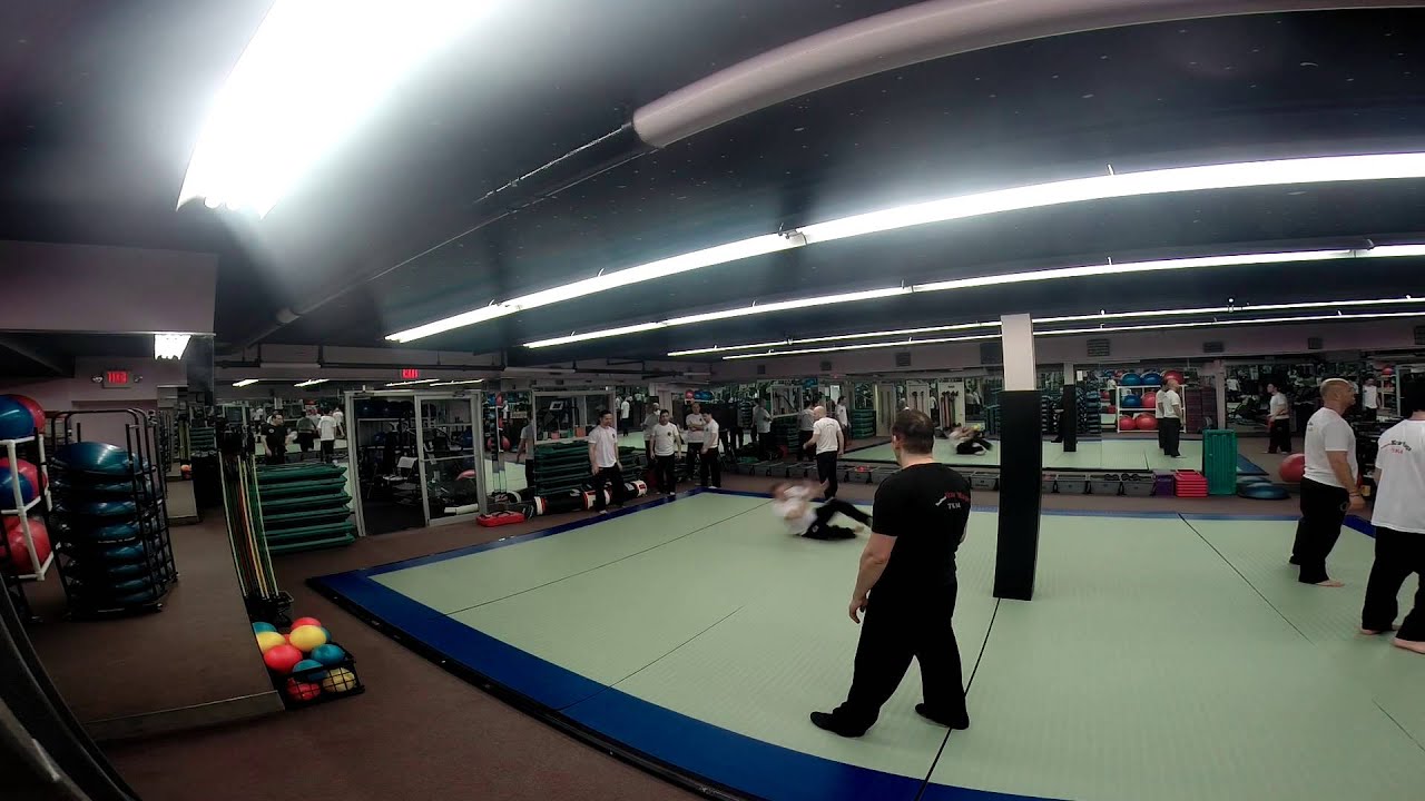 TRADITIONAL KRAV MAGA NEW YORK ADULT CLASS BREAK FALL AND FRONT ROLL - YouTube