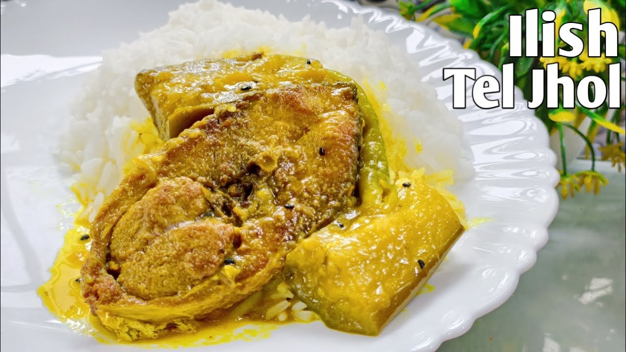 Ilish Macher Tel Jhol Begun Diye | Ilish Mach Recipe | Bengali Light ...