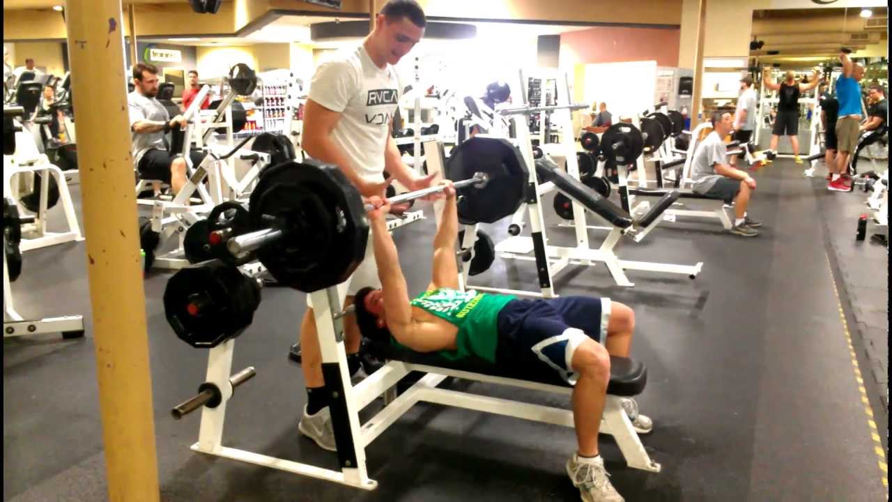 140 lb. kid benches 280 - YouTube