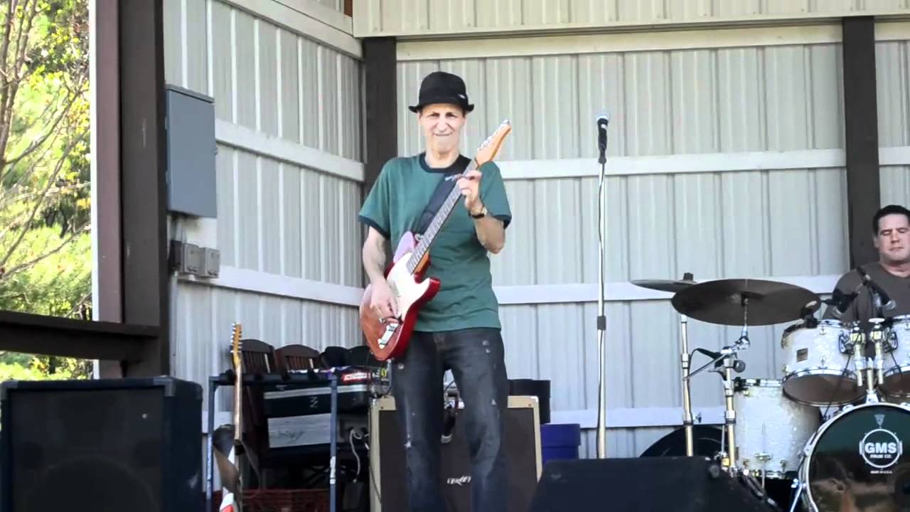 Norm Nardini and Sherri Richards @ Narcis's Winery - YouTube