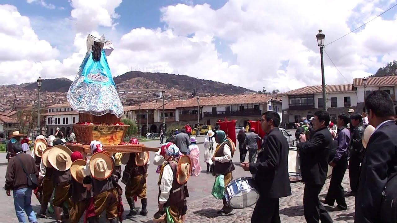 Procession of Saint Michael the Archangel in Cusco, Peru - YouTube