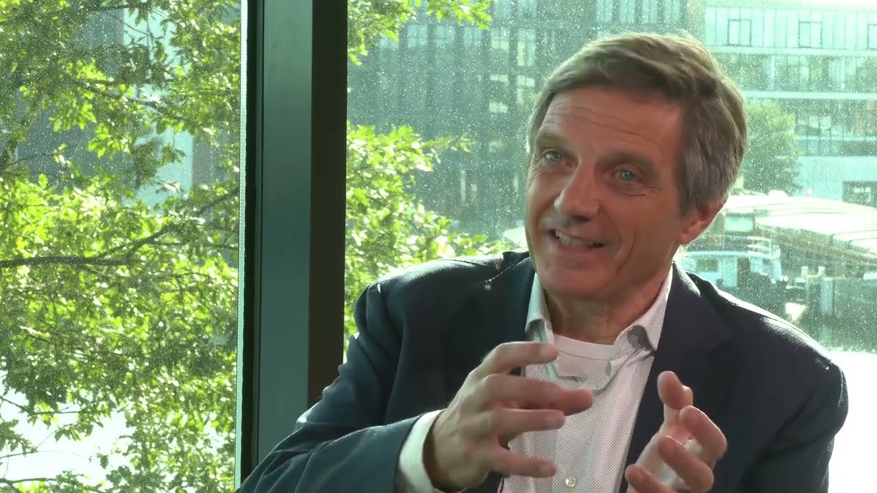 Interview Arnoud Boot - YouTube