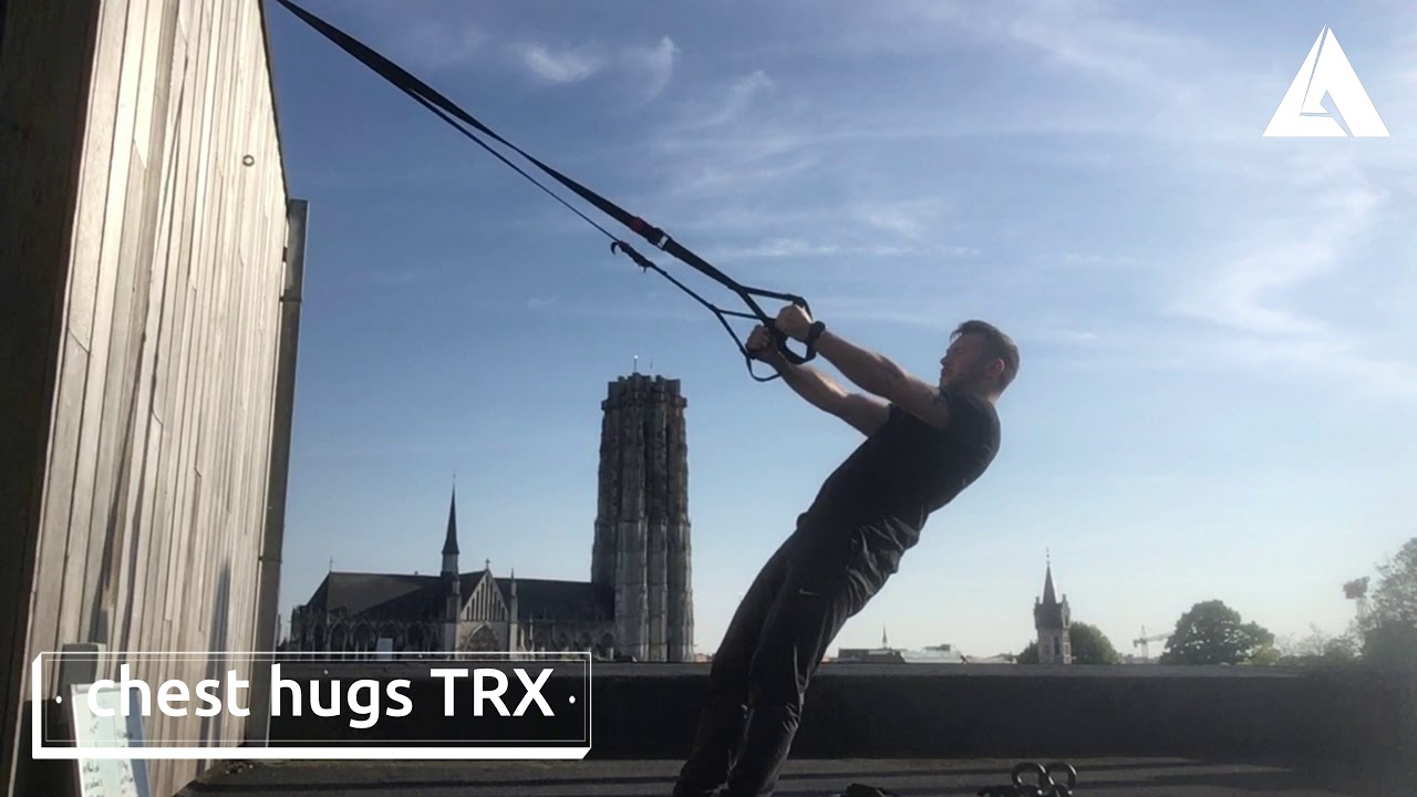 Chest hugs TRX - YouTube