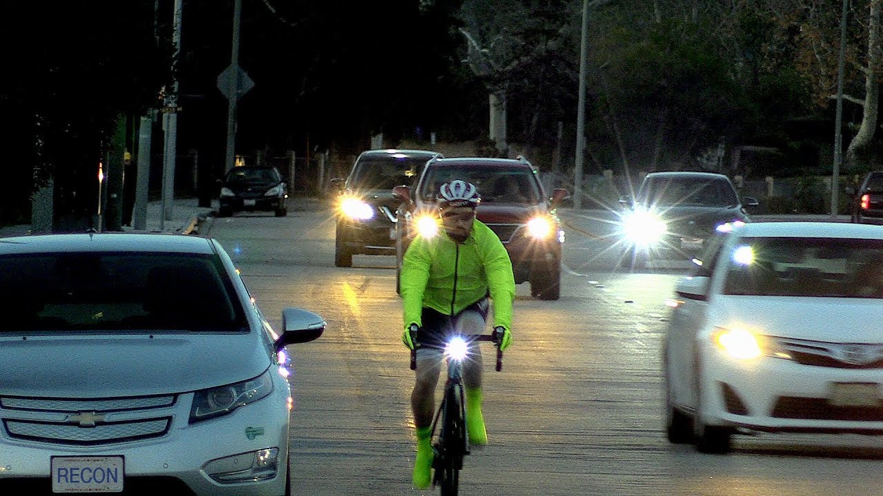 Giantech - Recon Headlights and Taillights | Giant Bicycles USA - YouTube