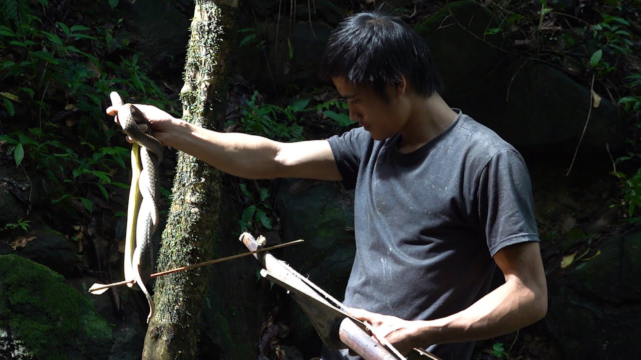Hunting - 2 years of survival in the rainforest - episode 7 - YouTube