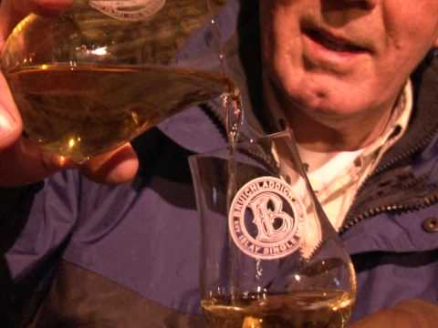 Scottish distillery makes world's strongest whisky - YouTube