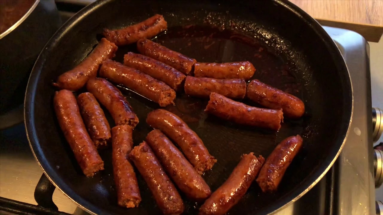 Merguez en sauce - YouTube