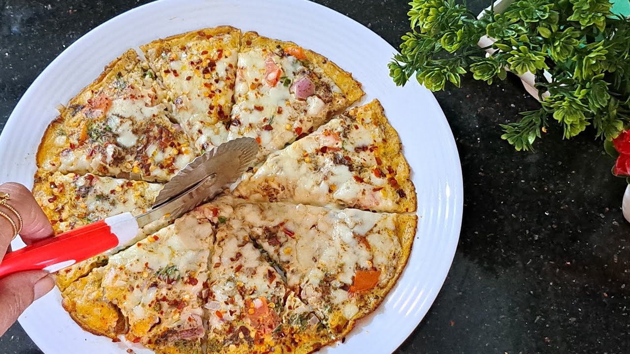 Cheesy Egg Pizza Recipe | 5minutes recipe | Egg Pizza Recipe | Tomato ...