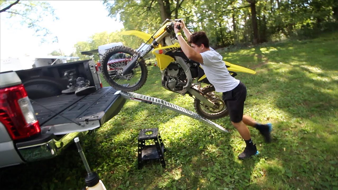 EVERY SUZUKI RIDER... The Drift Quad King - YouTube