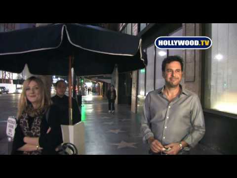 Jonathan Silverman,and Wife Jennifer Finnigan At Katsuya. - YouTube