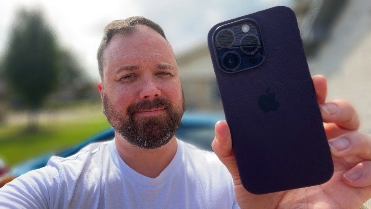 iPhone 14 Pro First Day Review: The Good, Bad, & the Ugly. - YouTube