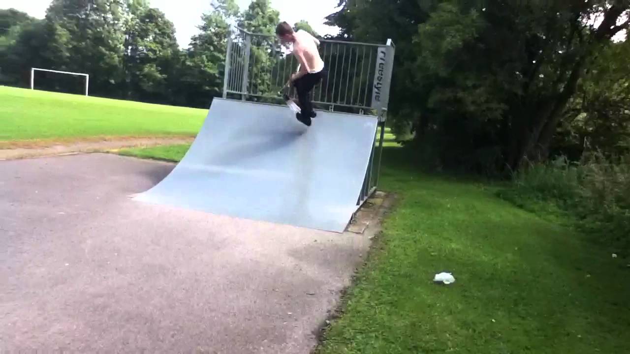 How to jump a scooter on a scooter - YouTube