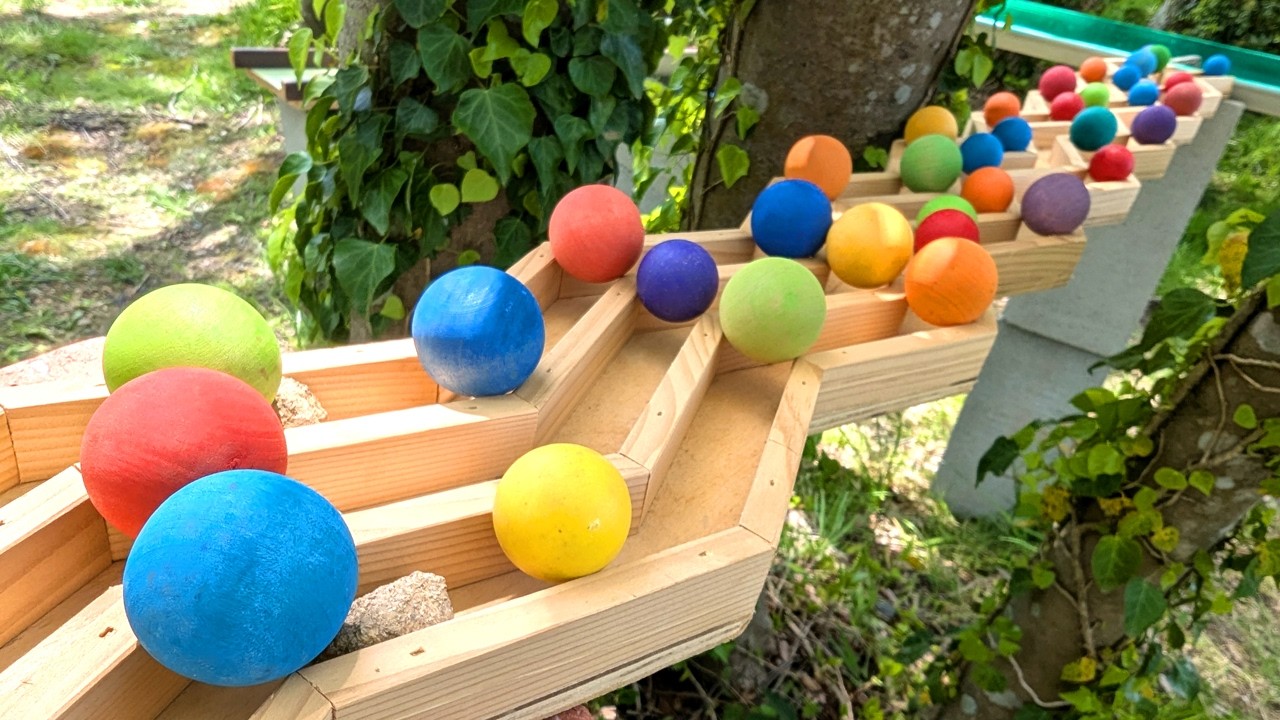 Marble run in the forest ☆ DIY course for slipping through trees - YouTube