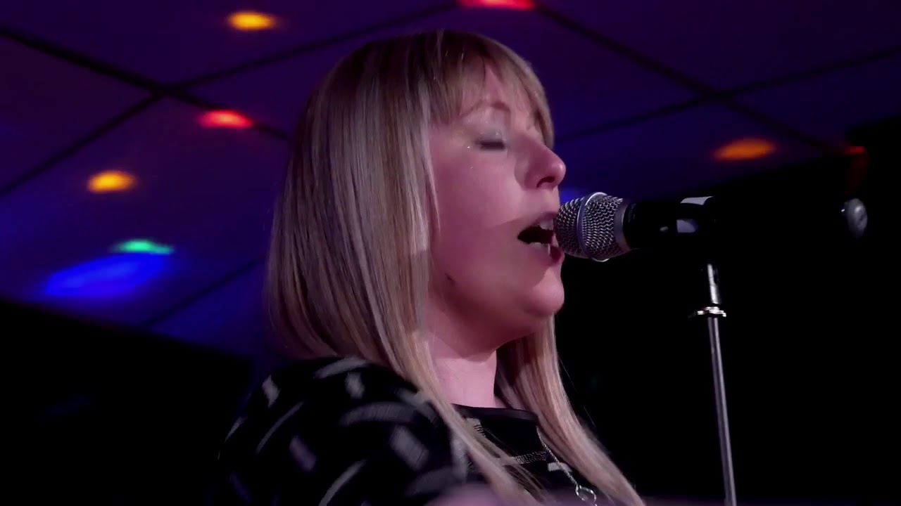 Shelley-Marie (live video) - YouTube