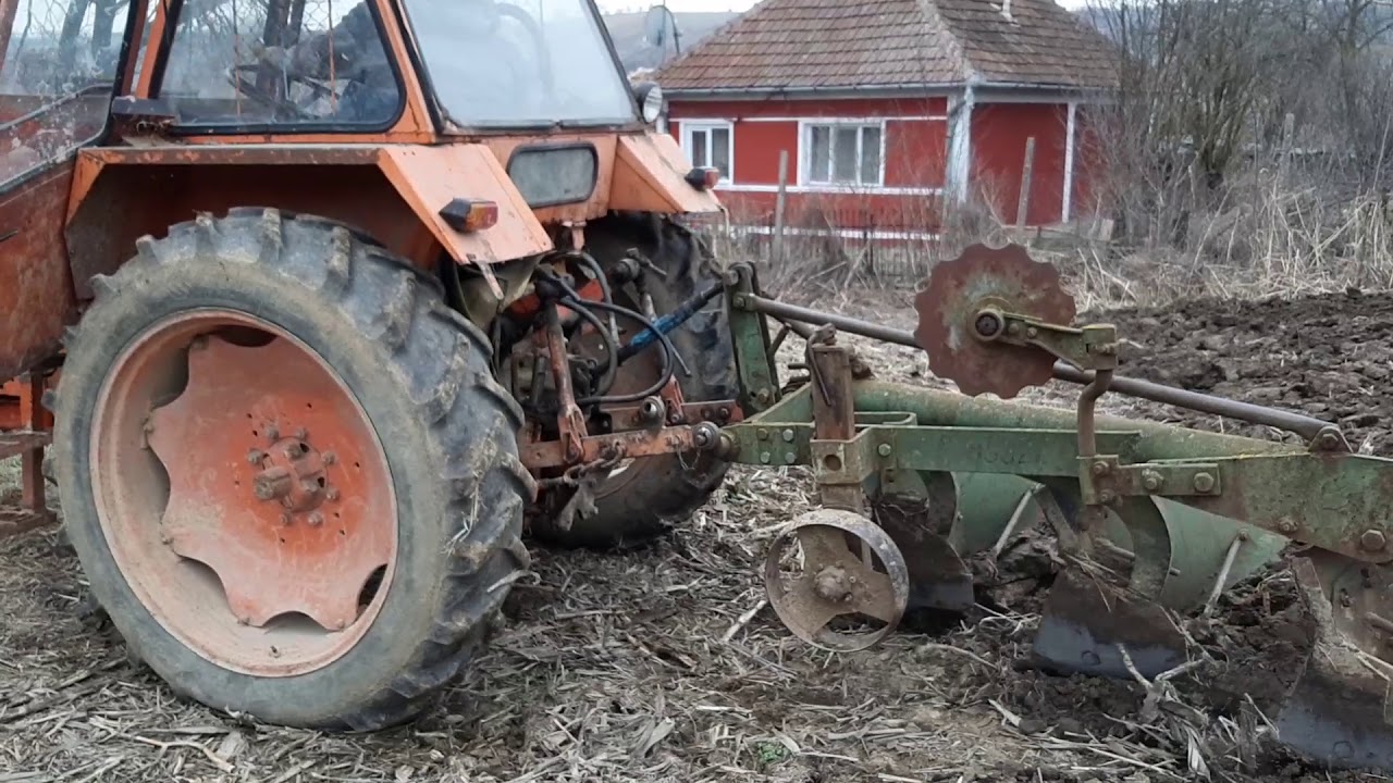 Utb 650M la plug - YouTube