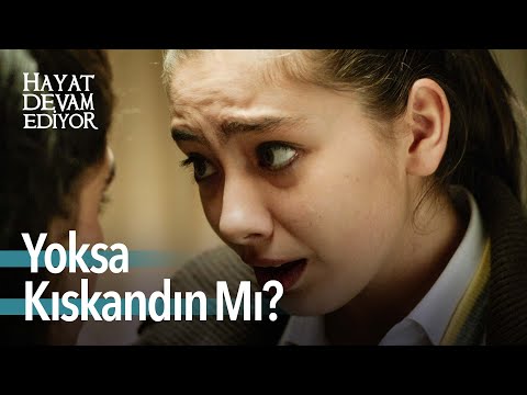 Şirin, Hayat'ı küçümsüyor! - Hayat Devam Ediyor 25. Bölüm
