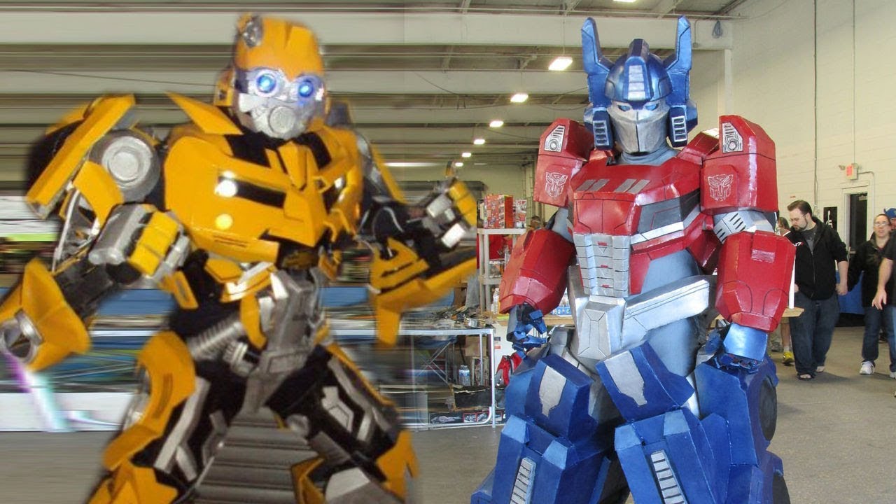 TRANSFORMERS IN REAL LIFE FOR KIDS! Optimus prime & bumblebee | Screen ...