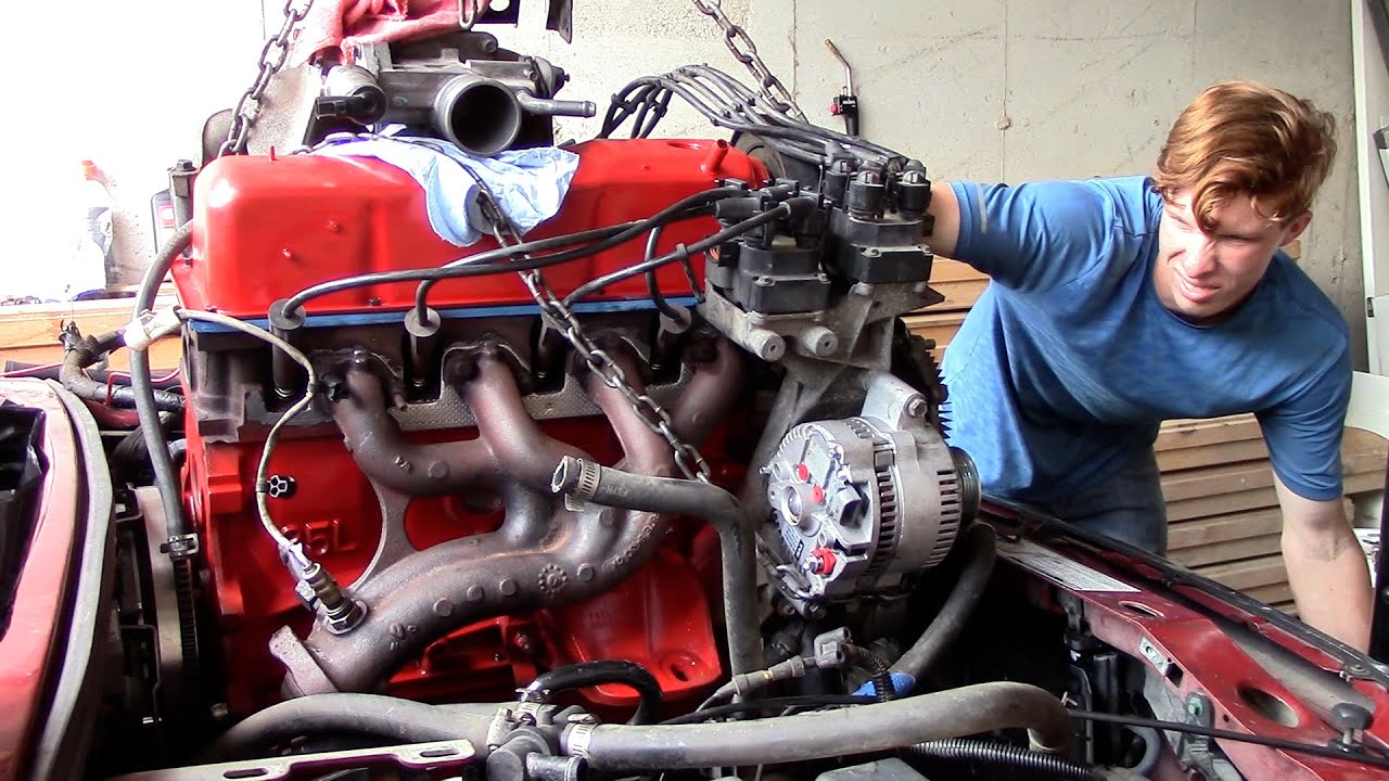 we put a Ford ranger 2.5l engine in a 1999 Mazda b2500! - YouTube