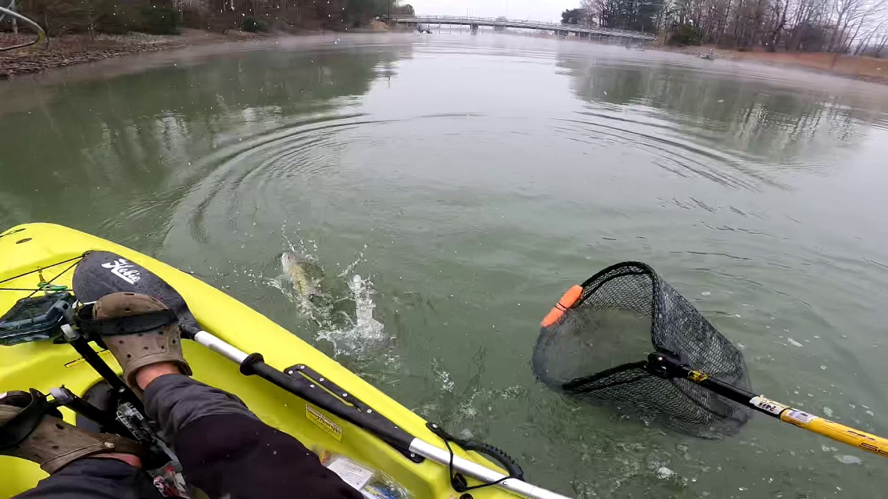 Lake Norman Hot Hole Bass Fishing - YouTube