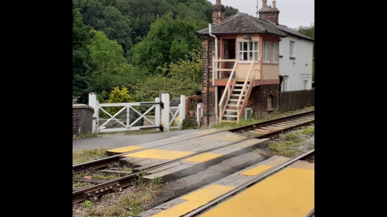 Brimscombe St Mary's Mill Crossing - YouTube