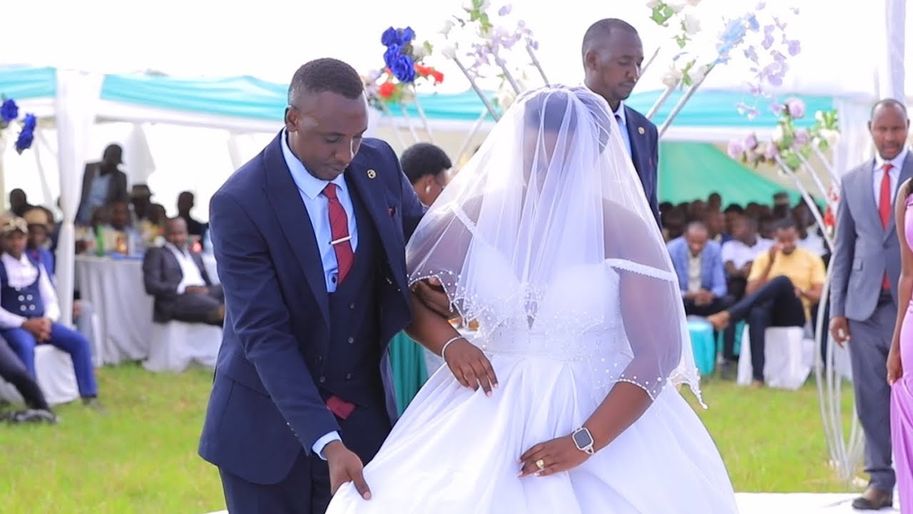 Godfrey weds Hope - YouTube