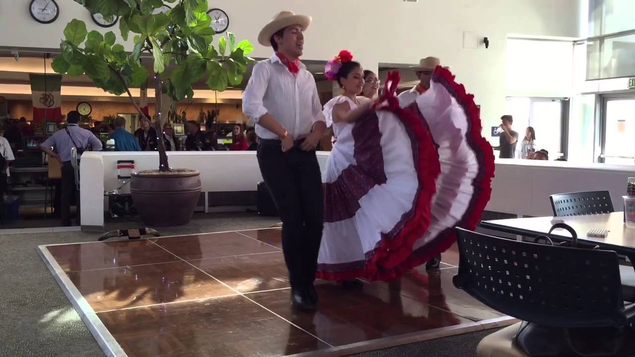 El Toro Mambo - YouTube