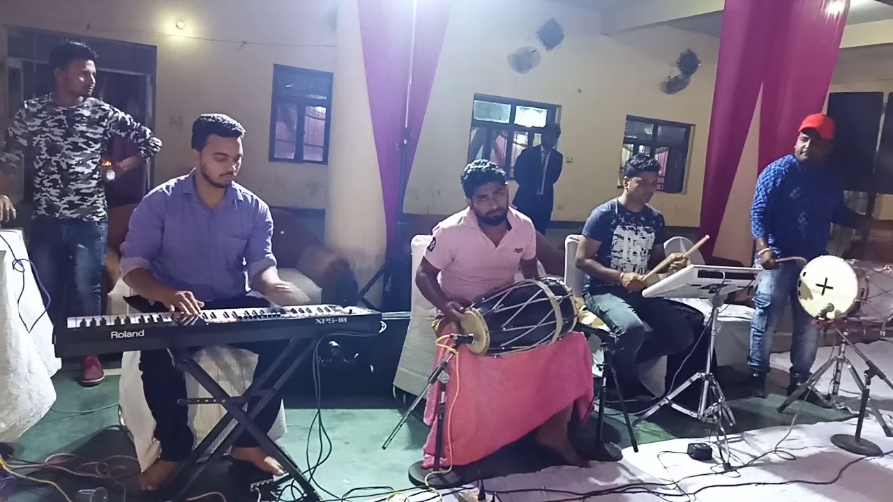 Master Manoj sharma musical group bine pitte - YouTube
