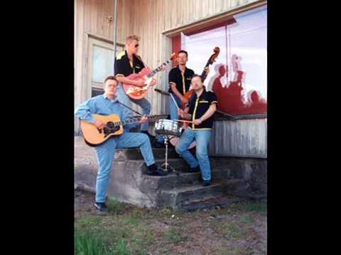 Rattlers - You left me crying (cover) - YouTube