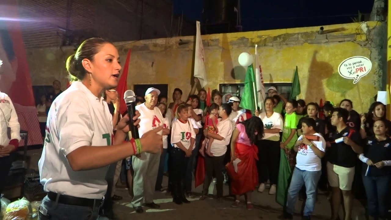 Brenda Acosta candidata del PVEM a la Diputación Calvillo - YouTube