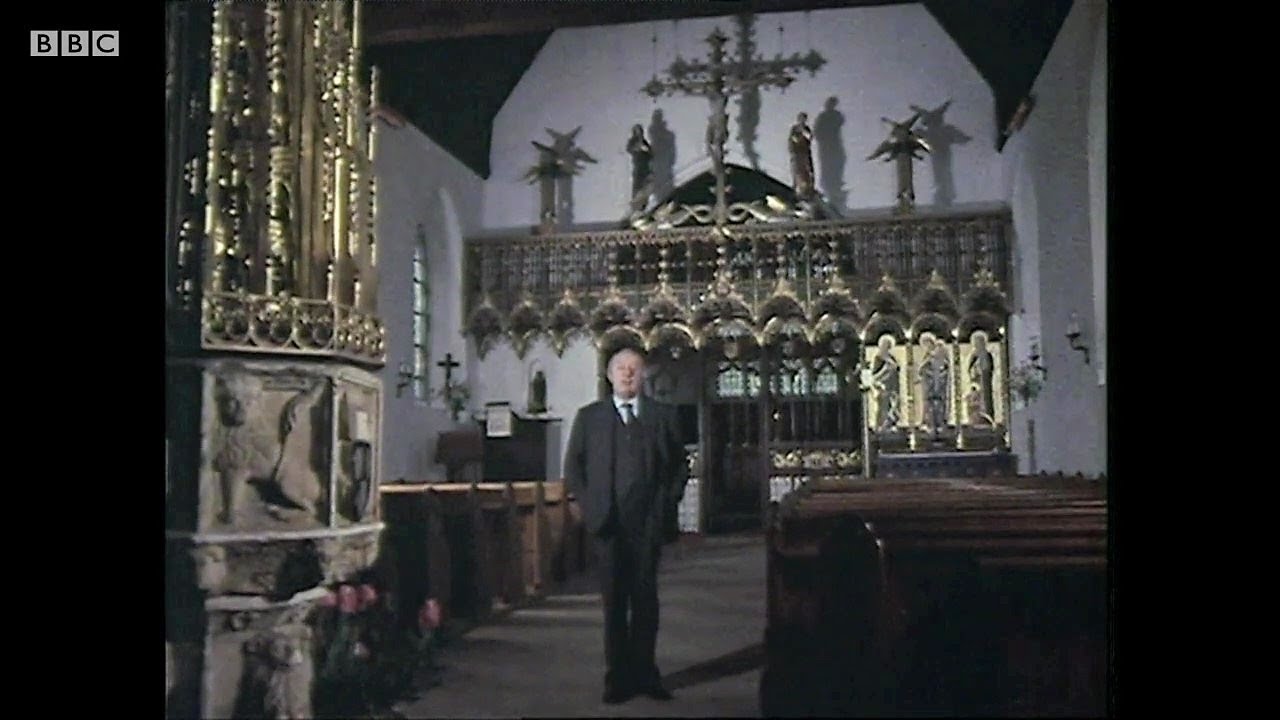 Comper‘s Medieval Revival Church & 18th C. Three-Decker Pulpit - YouTube