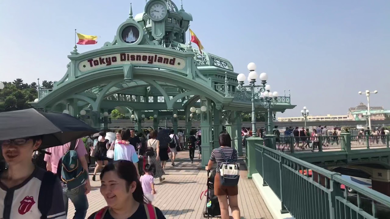 Tokyo Disneyland Entrance - YouTube
