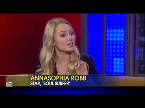 AnnaSophia Robb on Fox Friends - Fox News - YouTube