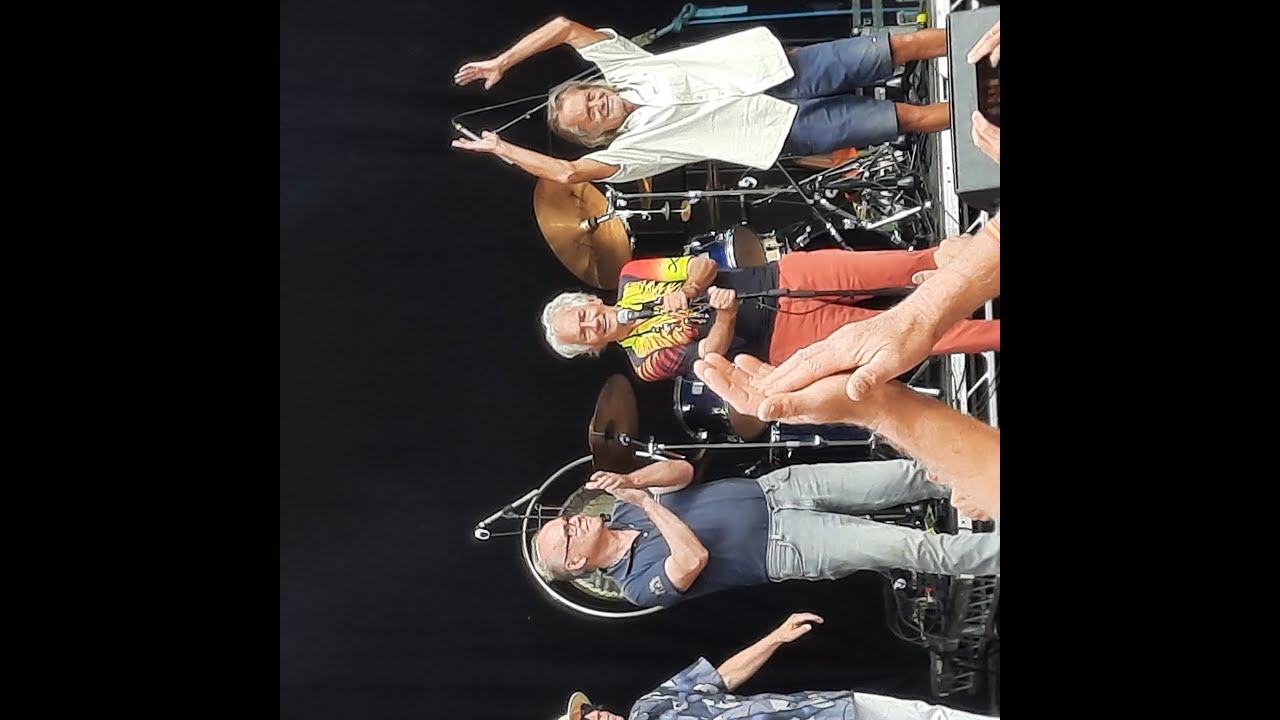 Guru Guru Rock n Roll machine und REGEN in Burgherzberg 2022 - YouTube