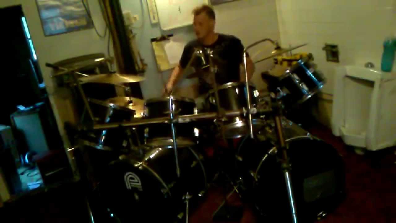 Putts do some splurging bathroom jam. - YouTube