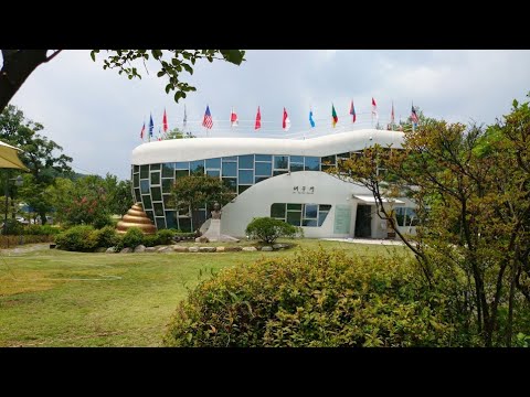 Haewoojae Museum (Mr. Toilet House) (해우재) - YouTube
