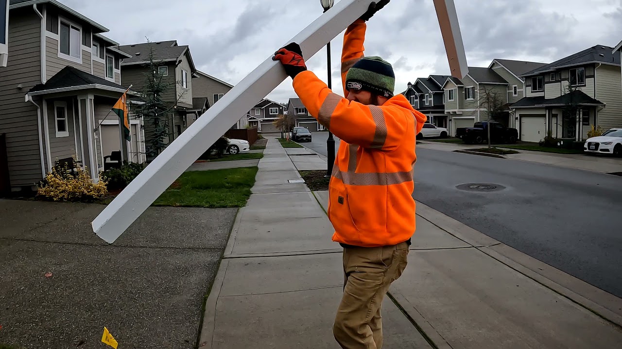 How we install a real estate post. November 27, 2021 - YouTube