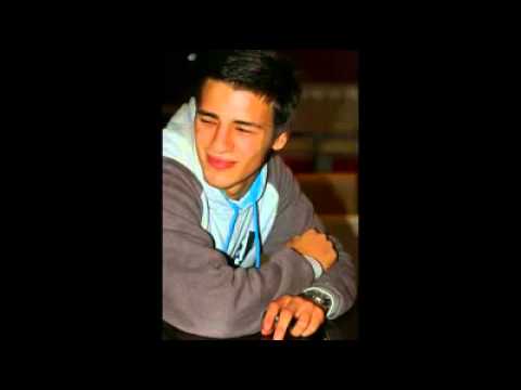 Anıl DURMUŞ   Uzaktan da Severim