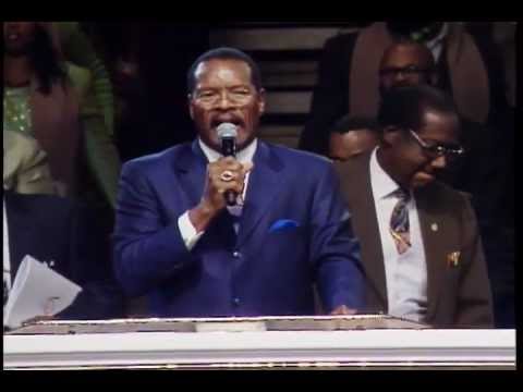 104th COGIC Holy Convocation-Overflow Praise Break-Bishop Blake and ...