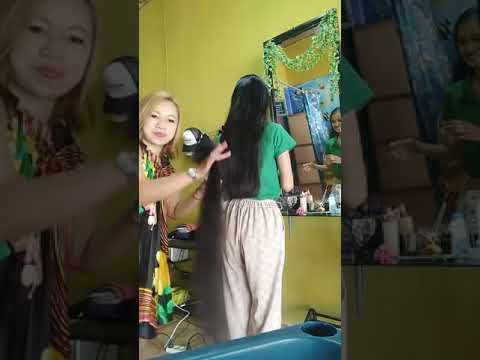 Wow rambut panjang di gunting