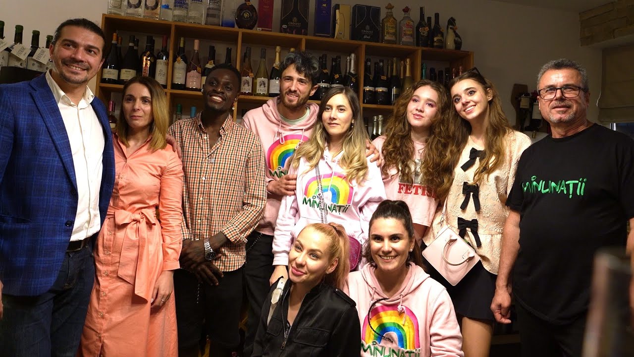 Haideti sa avem ochi pentru "Un nas si o gura" - YouTube