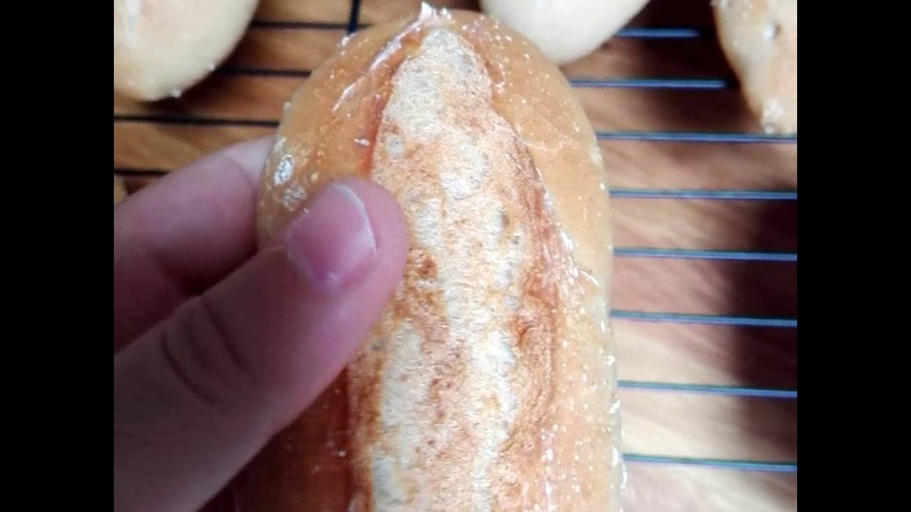 Pan pulga crujiente y rico rico - YouTube