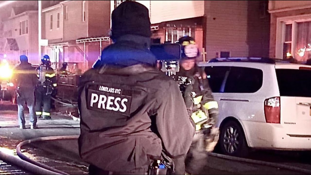 NYC LIVE Crimes Fires Crashes - YouTube